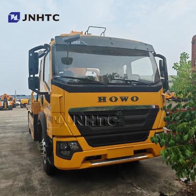 China Howo Wrecker Truck  4x2 6 Wheels 340hp Wrecker Truck With Straight Arm Crane Good Price for sale