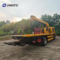 China Howo Wrecker Truck  4x2 6 Wheels 340hp Wrecker Truck With Straight Arm Crane Good Price for sale