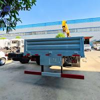 China SINOTRUCK 4X2 6 Wheels Cargo Truck With Crane Truck Mounted Crane For Sale for sale