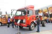 China 95 Km/H Max Speed Light Commercial Trucks 12 Tons Rated Load Strong Rear Axle Design for sale