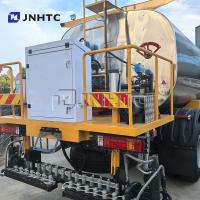 China HOWO 4X2 Road Construction Trailer Asphalt Distributor Truck With Spray Bar For Asphalt Priming for sale
