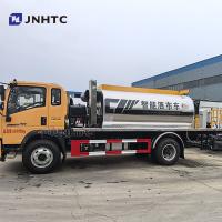 China HOWO 6 Wheel Asphalt Bitumen Distributor Bitumen Sprayer Truck For Sale for sale