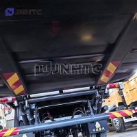 China Sinotruk Howo 4X2 300 HP Euro II Right Drive Garbage Collector Compressed Truck Waste Collection Truck for sale