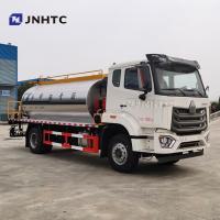 China HOWO NX Asphalt Spraying Equipment Trucks 4X2 2206HP For Sale for sale
