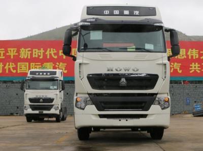 China White SINOTRUK HOWO 4X2 Prime Mover Truck Tractor Head 336HP ZZ4257S3248V for sale