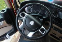 China Sinotruk Howo 8x8 All Wheel Drive Prime Mover Truck 371hp 20-60 Ton Capacity for sale