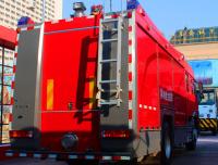 China Rescue Fire Truck 4x2 251hp - 350hp SINOTRUK HOWO Fire Fighter Truck 6m3 Water Tank for sale