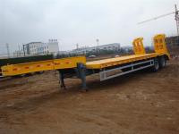 China 13000M 3 Alxes Lowbed Heavy Duty Semi Trailers 50-60T 12 Tires With 2 Legs for sale