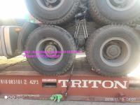 China 420hp Prime Mover Truck Left Hand Drive Tractor Truck Sinotruk HowoA7 10 Wheels for sale