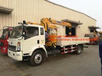 China 5T Truck Mount Crane Of Sinotruk Howo With Xcmg Crane 4x2 6 Wheels With 10T Cargo Box for sale