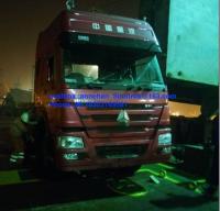 China Hw79 Cabin Sinotruk Howo7 Tractor Truck 3 Sleepers 6x4 371hp Right Hand Drive for sale