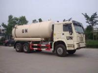 China 336/371HP Sinotruk 6x4 Vacuum Sewage Suction Truck Euro II Emission Standard for sale