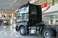 China 12R22.5 371hp 10 Wheeler Sinotruk Howo 6x4 Tractor Truck for sale