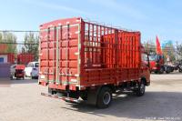 China 12 Ton 6 Wheeler Cargo Truck Sinotruk HOWO Light Truck with Red Color for sale