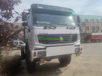 China 90# Kingpin White 371hp 6x6 Howo 7 Tractor Truck for sale