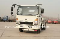 China Sinotruk Howo 4x2 RHD LHD Oil Tank Truck 5000 Liters 5m3 3 Tons for sale