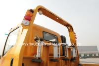 China SINOTRUK HOWO Light Duty Flatbed Wrecker Truck 4x2 6 Wheels for sale