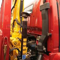China Sinotruk HOWO 4x2 Truck Mounted Telescopic Crane Hook Folding Arm Lifting Truck for sale