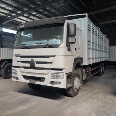 China SINOTRUK HOWO 6X4 Heavy Cargo Truck Euro II Emission Standard for sale