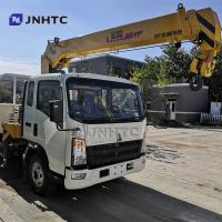 China SINOTRUK HOWO 4X2 Light Duty Commercial Trucks With CRANE RHD 10 Ton Truck for sale