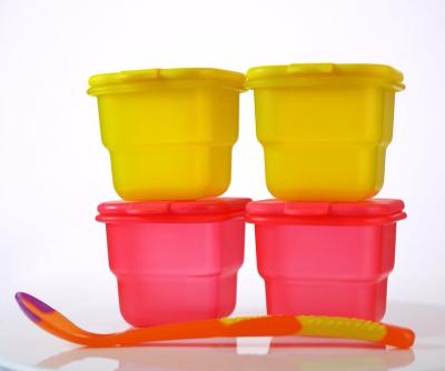 China 2pcs BPA Free Airtight Plastic Baby Food Storage With Spoon for sale
