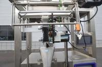 China HVC520 Vertical Form Fill And Seal Machine With Intelligent Thermo Control for sale