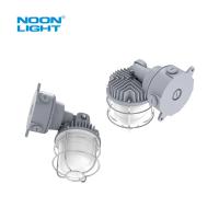 China LED Vapor Tight Light Fixture 120lm/W IP65 260 Degree Viewing Angle Frosted Lens for sale