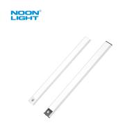 China 3.5W 500lm Wireless Under Cabinet Lighting Home Use With PIR Sensor Built In Battery for sale