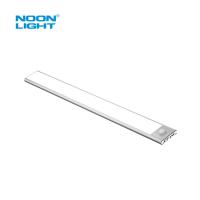 China 3.5W 500lm Wireless Under Cabinet Lighting Home Use With PIR Sensor Built In Battery for sale