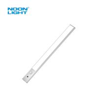 China 1.5W 100lm Rechargeable Wireless Under Cabinet Lighting Dual Sensor for sale