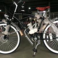 China 26 Inch Cruiser Motor Bike Bicycle with 4 Stroke Gas Motor Petrol Engine Kit V Brake for sale