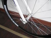 China 700C Aluminum Frame Road Bicycle with Shimano 21-Speeds OEM Logo and CE Certification for sale