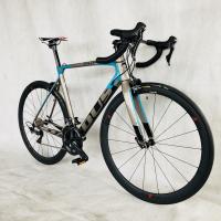 China Carbon Fibre Rim Material 22-Speed Shimano ULTEGRA R8000 Aluminum Alloy Stem Race Bike for sale