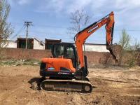 China DX60 Used Earth Moving Equipment Doosan Mini Digger Backhoe 6T for sale