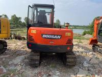China Hydraulic Mini Used Doosan DH55 Crawler Excavator 5TON Backhoe Model With Big Bucket Capacity for sale