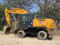 China Pre Owned Hyundai 210W-7 Excavator With 115000W Power And 6060 Mm Digging Radius for sale