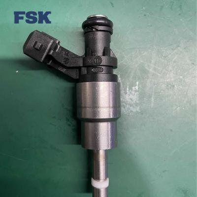 China 0261500008 Fuel Injector For BMW 760Li E66 F02 And Rolls-Royce Phantom for sale