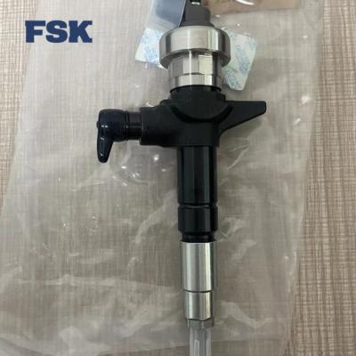 China 095000-8370 Common Rail Fuel Injector For Isuzu D-MAX 4JJ1 3.0L Diesel for sale