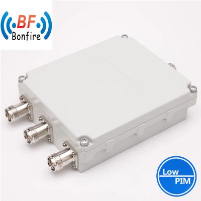 China 4.3-10 F DIN-F Interface RF Triplexer Triple Band Combiner 380-2700MHz Grey/Red/Black for sale