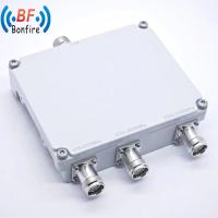 China 1710-2170MHz 2300-2690MHz RF Passive Diplexer Triplexer Multiband Combiner SMB Female IP60 for sale