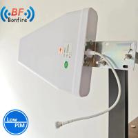 China White Indoor High Gain VHF 698-4000MHz Omni Ceiling Antenna with Strong Reception for sale