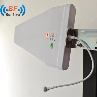 China Indoor Antenna 698-4000MHz 2/3/5dBi for 4G 5G Signal Booster Amplification Capability for sale