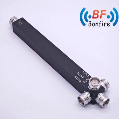 China Multi-Band Support 698-4200MHz 4 Way Reactive Power Splitter IP65 with GFQ-0740-X7701 for sale