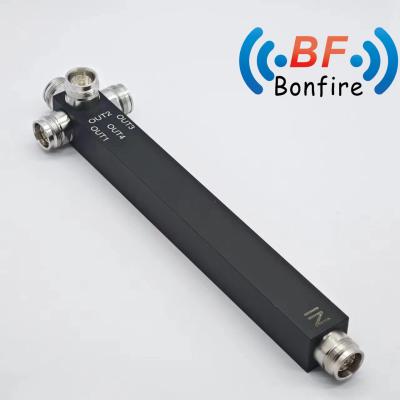 China Indoor/Outdoor IP65 698-3800MHz 4 Way Cavity Power Splitter with 4.3-10 Female Connector for sale