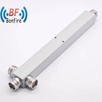 China High Power 617-4000MHz RF Wideband Power Splitter Grey 3 Way Power Divider -160dbc for sale