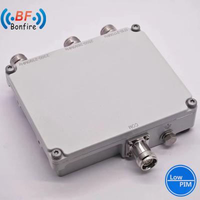 China RF Combiner 2300-2400 2500-2700MHz Triplexer RF Diplexer with Red SMA-Female Connector for sale