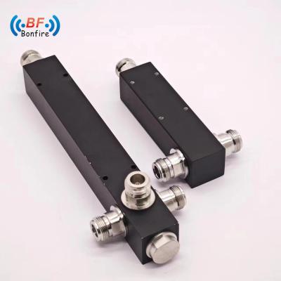 China GFQ-XXXXXX 5000-6000MHz 4 Way PCB Power Splitter for Stable and Consistent Performance for sale