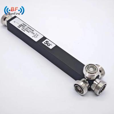 China GFQ-XXXXXX 5000-6000MHz Wideband 4 Way RF Power Divider N Female Type Interface DIN-F for sale