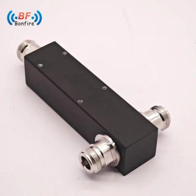 China 5000-6000MHz 2way Microstrip Power Divider/ Power Splitter with 0.510kg Gross Weight for sale
