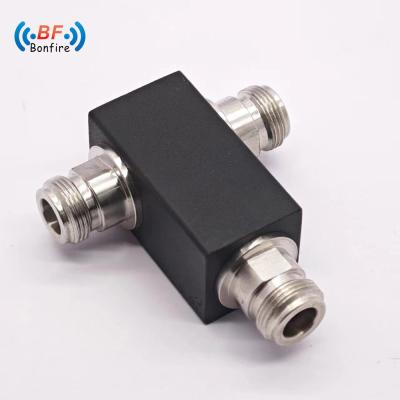 China 5000-6000MHz 2 Way Power Splitter N Female for Radio System Customized Power Divider for sale